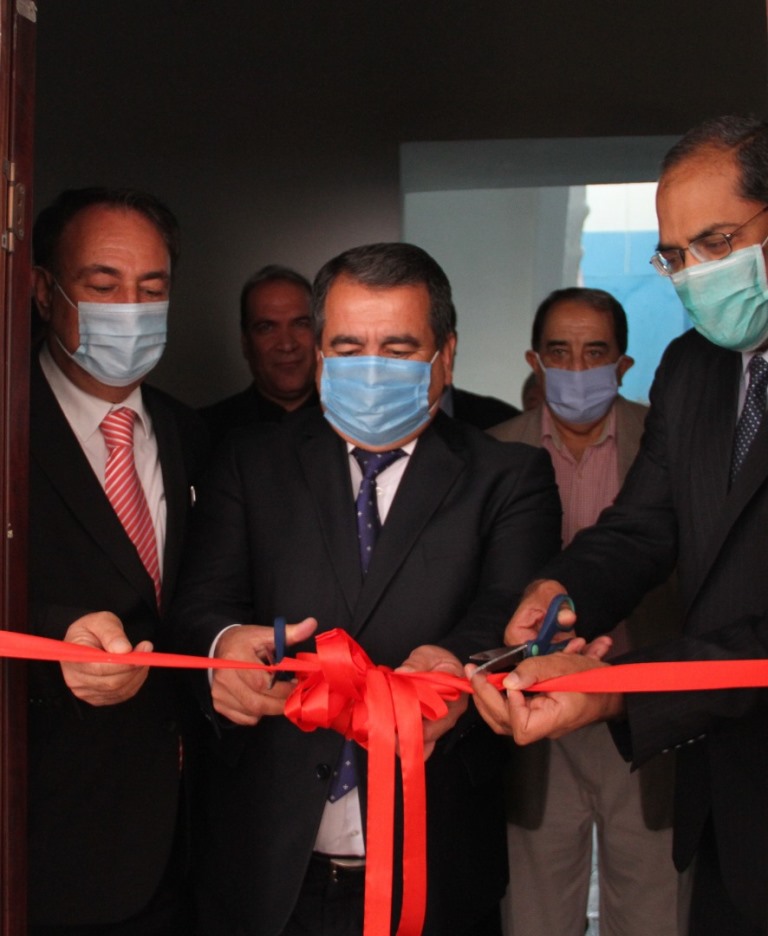 India sets up computer laboratory at school for Afghan refugee children ...